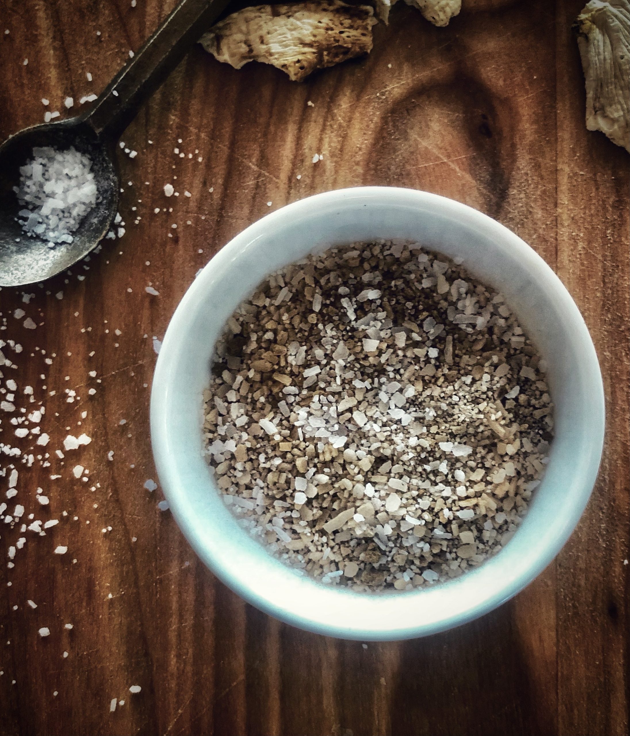 How to Make Mushroom Salt - Foraged